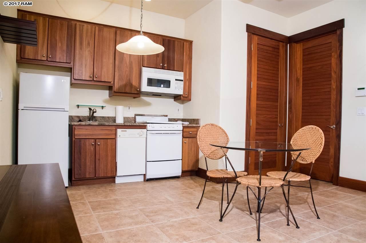 Kaanapali Home : 250 Akia Pl, Maui, Hawaii