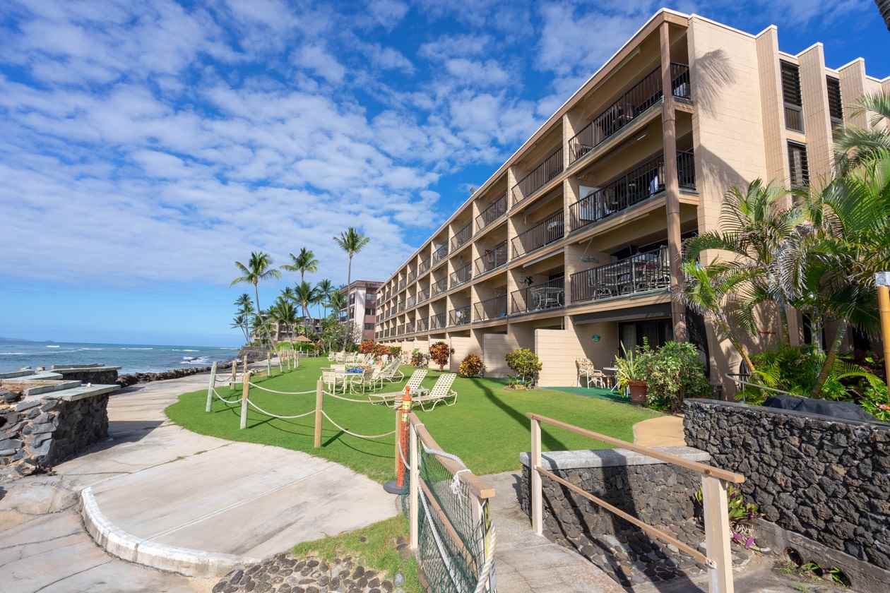 Napili/Kahana/Honokowai Condo : Kaleialoha Unit 208, Maui, Hawaii