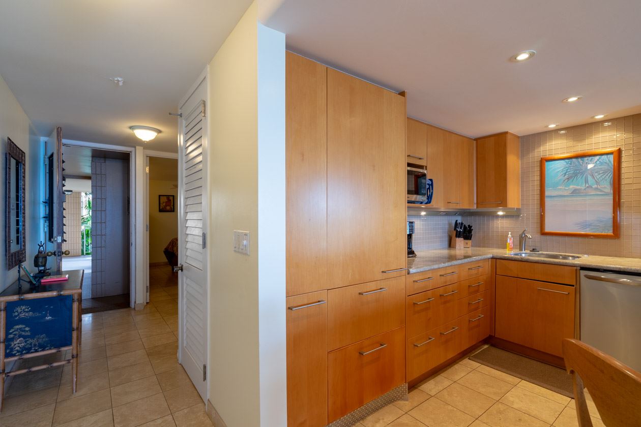 Napili/Kahana/Honokowai Condo : Kaleialoha Unit 208, Maui, Hawaii