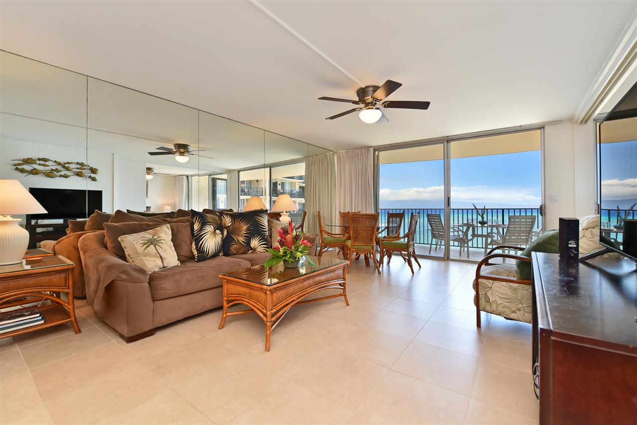 Napili/Kahana/Honokowai Condo : Hololani Unit B403, Maui, Hawaii