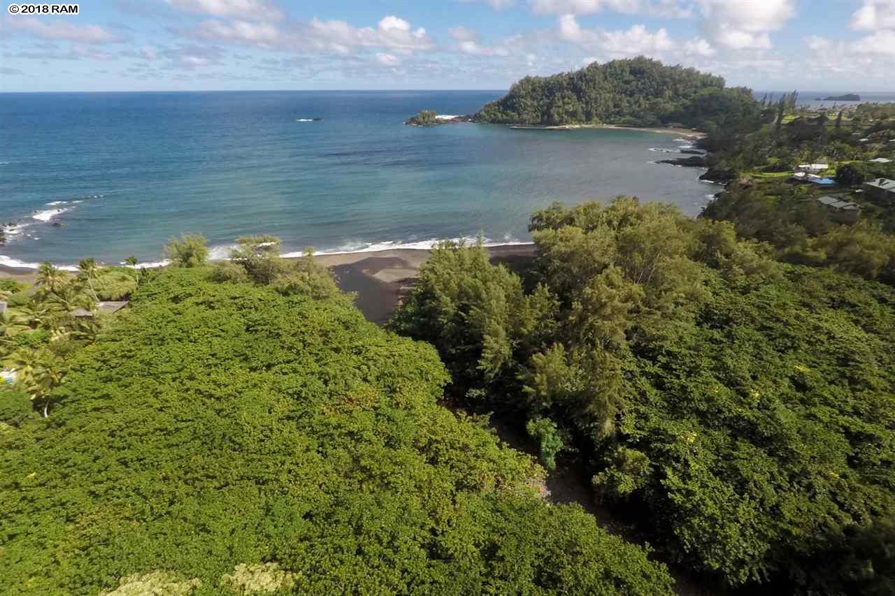 Oceanfront Land For Sale in Maui, Hawaii